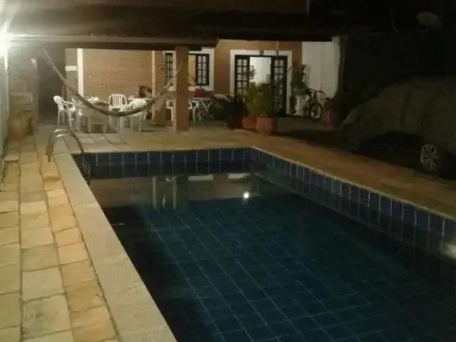 Casa / Sobrado para Venda em Caraguatatuba/SP Vila Atlântica 4 Quartos