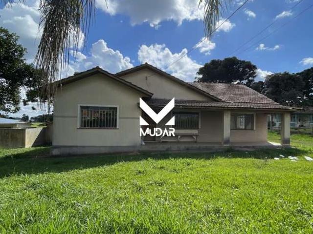 Casa / Sobrado para Venda em Carambeí/PR Centro 4 Quartos