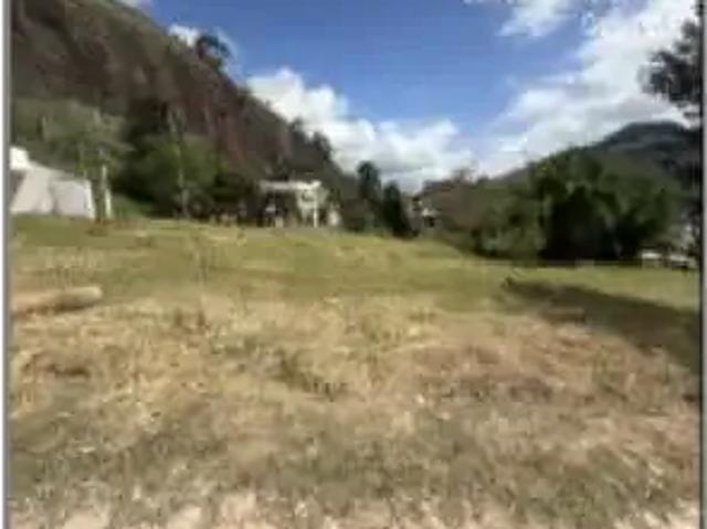 Casa / Sobrado para Venda em Carangola/MG Caixa D'água