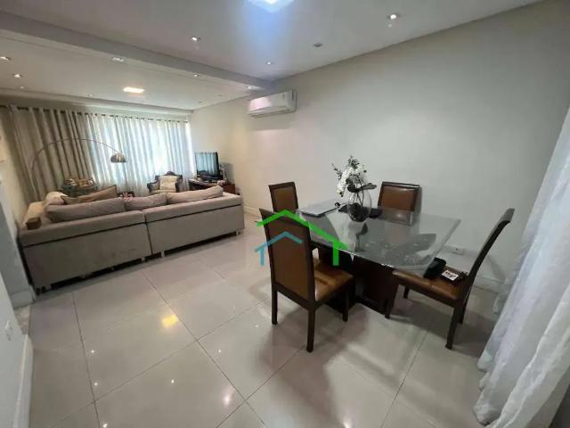 Casa / Sobrado para Venda em Carapicuíba/SP Centro 3 Quartos