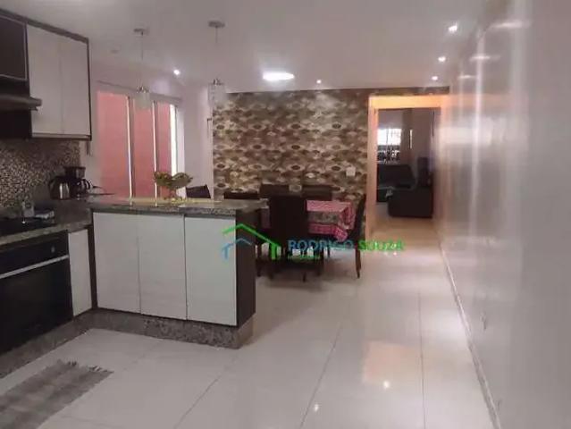 Casa / Sobrado para Venda em Carapicuíba/SP Centro 3 Quartos