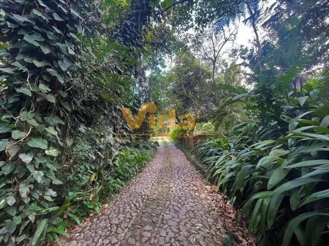 Casa / Sobrado para Venda em Carapicuíba/SP Chácara do Refúgio 3 Quartos