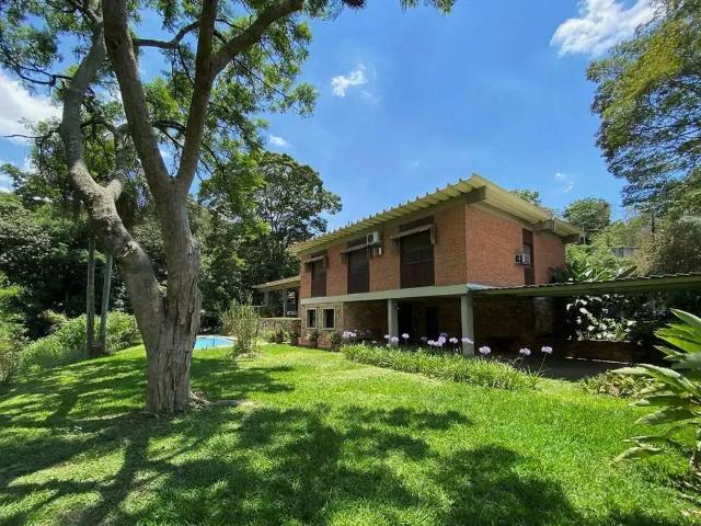 Casa / Sobrado para Venda em Carapicuíba/SP Chácara do Refúgio 3 Quartos