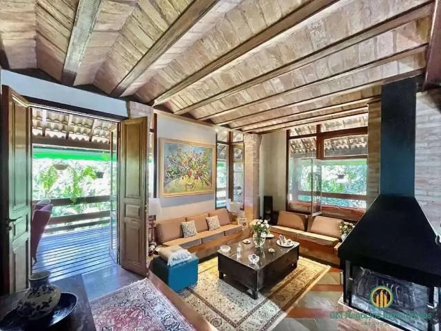 Casa / Sobrado para Venda em Carapicuíba/SP Chácara Santa Lúcia dos Ypes 3 Quartos