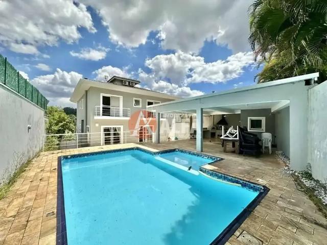 Casa / Sobrado para Venda em Carapicuíba/SP Golf Gardens 4 Quartos
