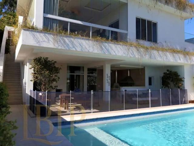Casa / Sobrado para Venda em Carapicuíba/SP Golf Gardens 3 Quartos