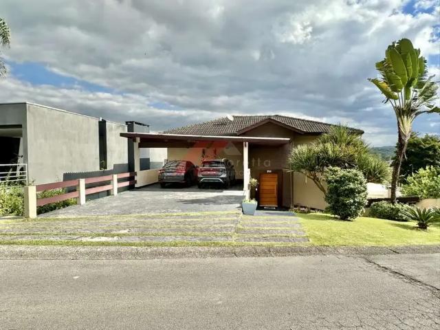 Casa / Sobrado para Venda em Carapicuíba/SP Golf Gardens 3 Quartos