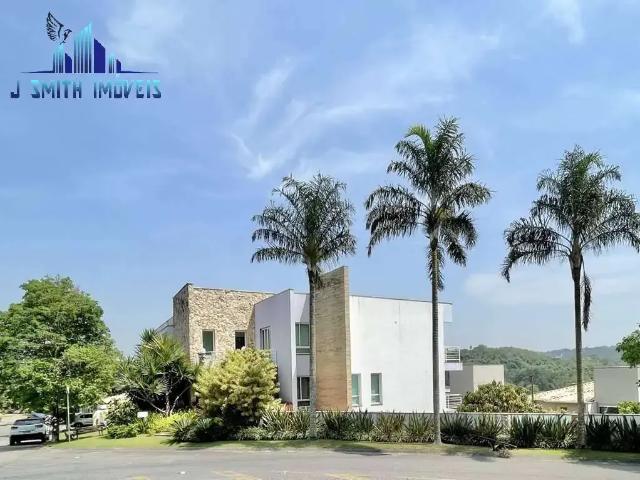 Casa / Sobrado para Venda em Carapicuíba/SP Golf Park 6 Quartos