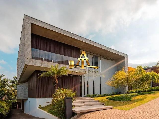 Casa / Sobrado para Venda em Carapicuíba/SP Granja Viana 4 Quartos
