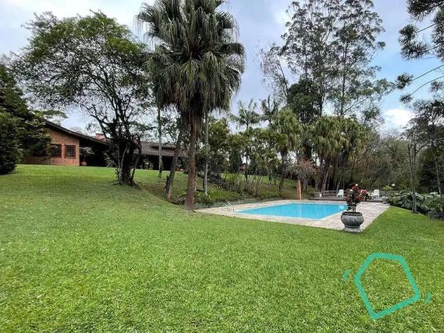 Casa / Sobrado para Venda em Carapicuíba/SP Granja Viana 4 Quartos