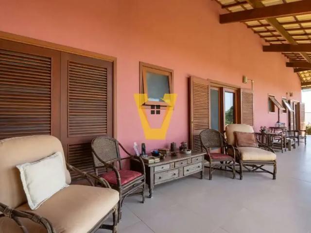 Casa / Sobrado para Venda em Carapicuíba/SP Granja Viana 5 Quartos
