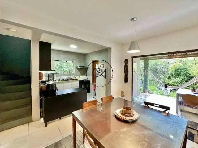 Casa / Sobrado para Venda em Carapicuíba/SP Granja Viana 3 Quartos