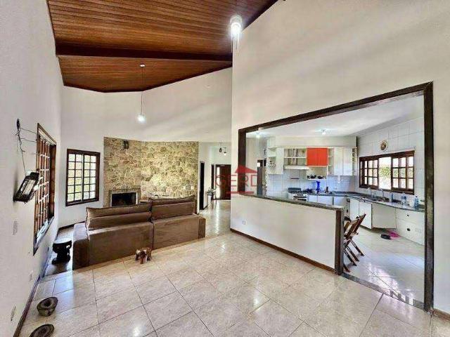 Casa / Sobrado para Venda em Carapicuíba/SP Jardim Ana Estela 4 Quartos