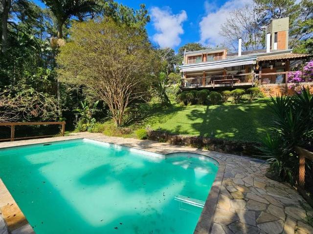 Casa / Sobrado para Venda em Carapicuíba/SP Jardim Ana Estela 5 Quartos