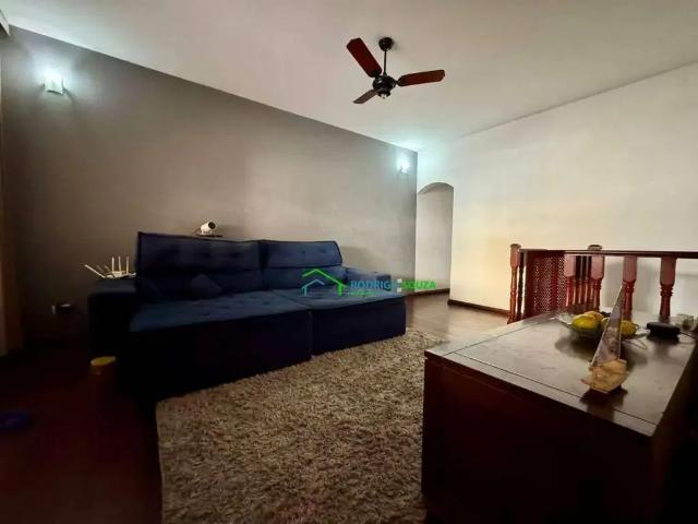 Casa / Sobrado para Venda em Carapicuíba/SP Jardim Cibele 3 Quartos