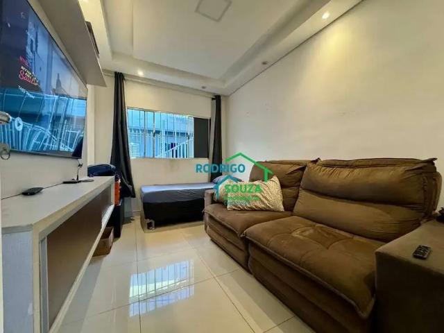 Casa / Sobrado para Venda em Carapicuíba/SP Jardim D'Ângelo 4 Quartos