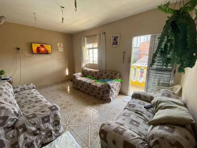 Casa / Sobrado para Venda em Carapicuíba/SP Jardim Planalto 5 Quartos