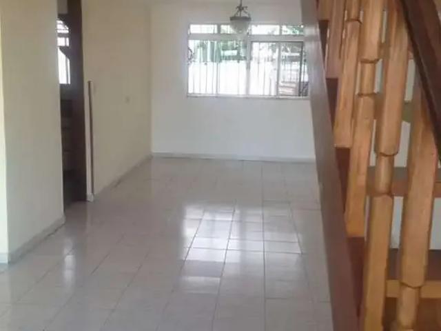 Casa / Sobrado para Venda em Carapicuíba/SP Vila Martins 3 Quartos