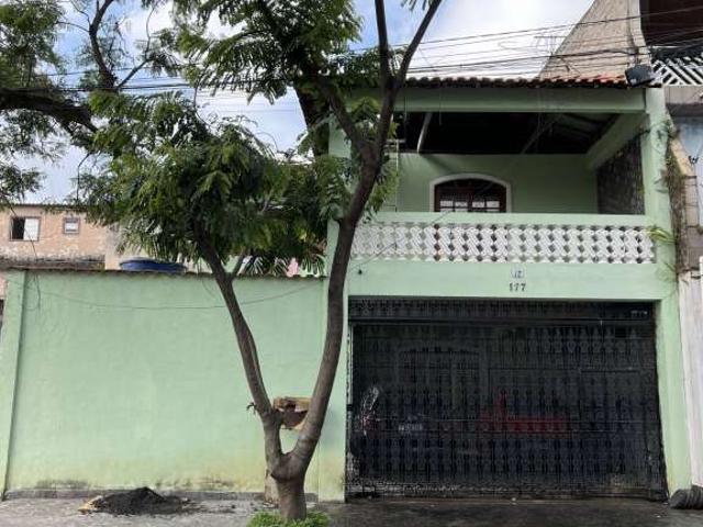 Casa / Sobrado para Venda em Carapicuíba/SP Vila Menk 4 Quartos