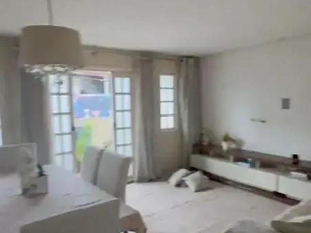 Casa / Sobrado para Venda em Carapicuíba/SP Vila Menk 2 Quartos