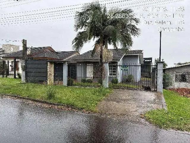Casa / Sobrado para Venda em Carazinho/RS Floresta 2 Quartos
