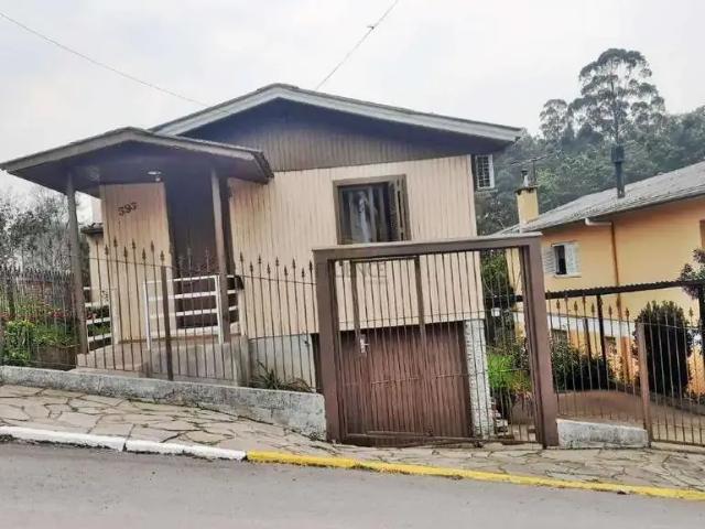 Casa / Sobrado para Venda em Carlos Barbosa/RS Aurora 3 Quartos