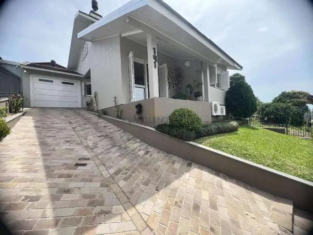 Casa / Sobrado para Venda em Carlos Barbosa/RS Aurora 3 Quartos