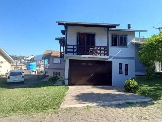 Casa / Sobrado para Venda em Carlos Barbosa/RS Triângulo 3 Quartos