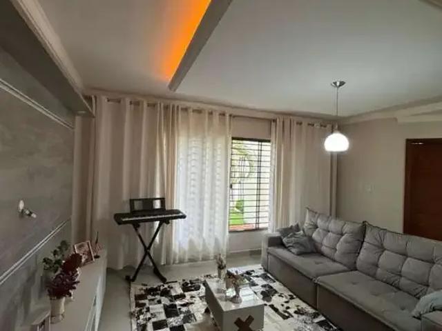 Casa / Sobrado para Venda em Cascavel/PR Maria Luiza 3 Quartos