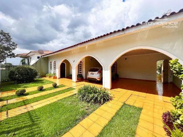 Casa / Sobrado para Venda em Cascavel/PR Maria Luiza 3 Quartos