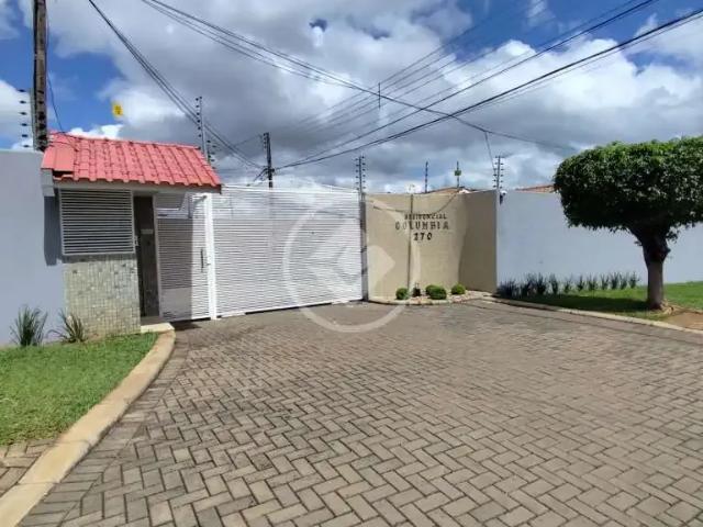 Casa / Sobrado para Venda em Cascavel/PR Neva 3 Quartos