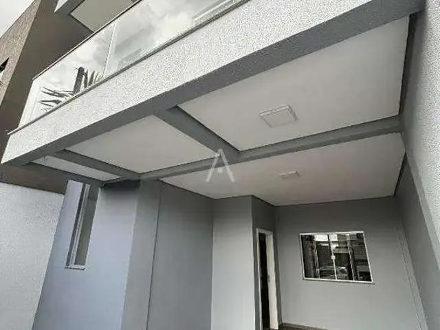 Casa / Sobrado para Venda em Cascavel/PR Neva 3 Quartos