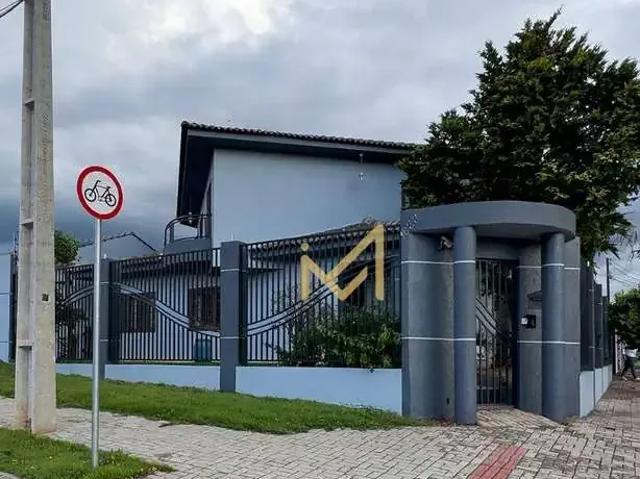 Casa / Sobrado para Venda em Cascavel/PR Nova York 4 Quartos