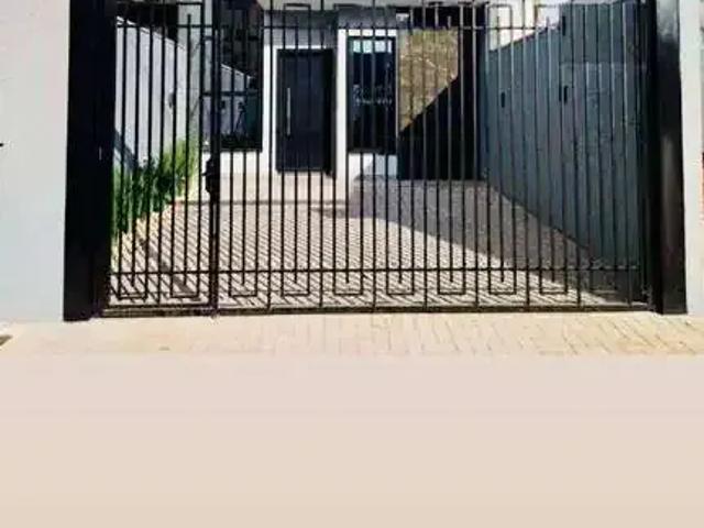 Casa / Sobrado para Venda em Cascavel/PR Angra dos Reis 2 Quartos