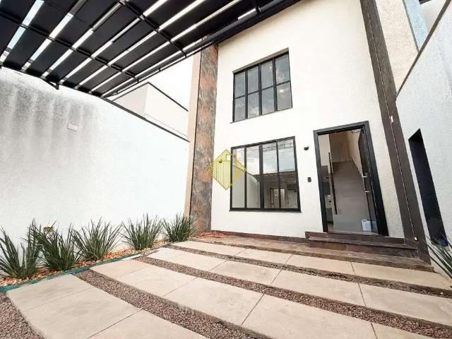 Casa / Sobrado para Venda em Cascavel/PR Brazmadeira 3 Quartos