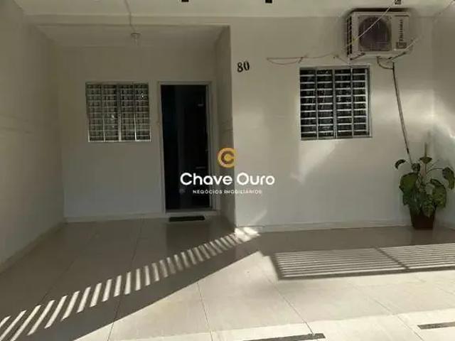 Casa / Sobrado para Venda em Cascavel/PR Canadá 2 Quartos