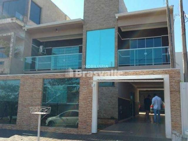 Casa / Sobrado para Venda em Cascavel/PR Canadá 3 Quartos