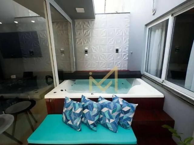 Casa / Sobrado para Venda em Cascavel/PR Canadá 3 Quartos