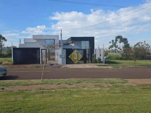 Casa / Sobrado para Venda em Cascavel/PR Canadá 3 Quartos