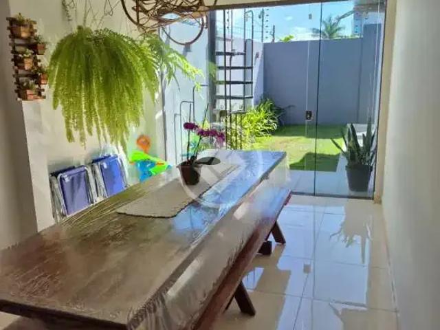 Casa / Sobrado para Venda em Cascavel/PR Canadá 3 Quartos