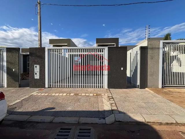 Casa / Sobrado para Venda em Cascavel/PR Canadá 3 Quartos