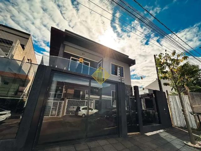Casa / Sobrado para Venda em Cascavel/PR Canadá 3 Quartos