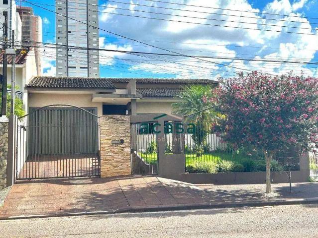 Casa / Sobrado para Venda em Cascavel/PR Cancelli 4 Quartos