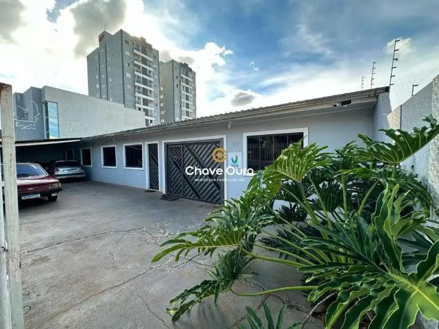Casa / Sobrado para Venda em Cascavel/PR Cancelli 4 Quartos