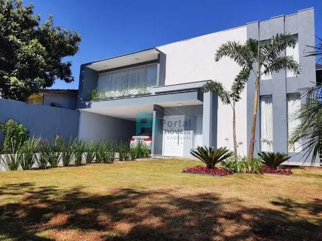 Casa / Sobrado para Venda em Cascavel/PR Centro 4 Quartos