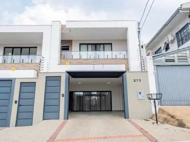 Casa / Sobrado para Venda em Cascavel/PR Centro 2 Quartos