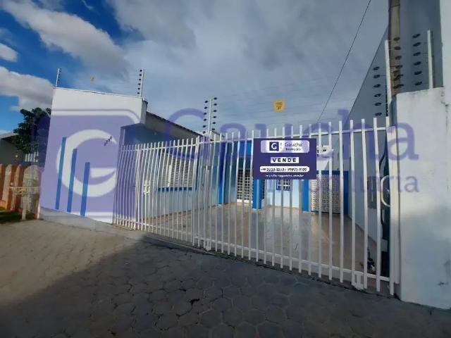 Casa / Sobrado para Venda em Cascavel/PR Centro 2 Quartos