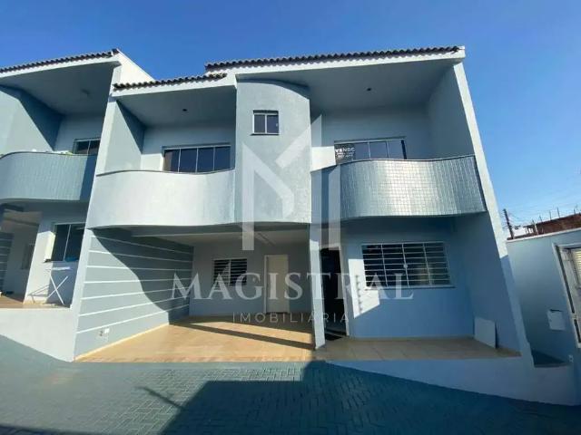 Casa / Sobrado para Venda em Cascavel/PR Centro 3 Quartos