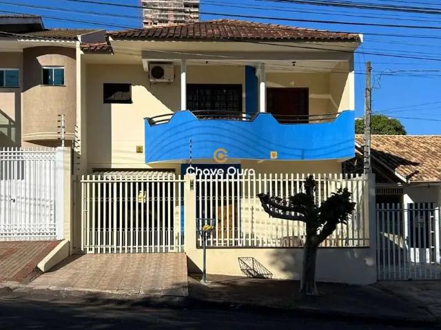 Casa / Sobrado para Venda em Cascavel/PR Centro 3 Quartos