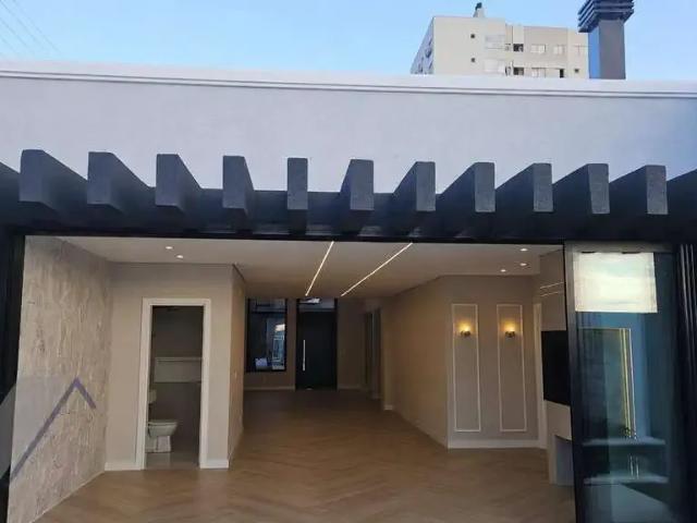 Casa / Sobrado para Venda em Cascavel/PR Centro 3 Quartos